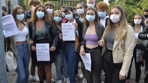 Tenues Des Lycéennes à Calais Alicia Est Scandalisée Par Celles Et