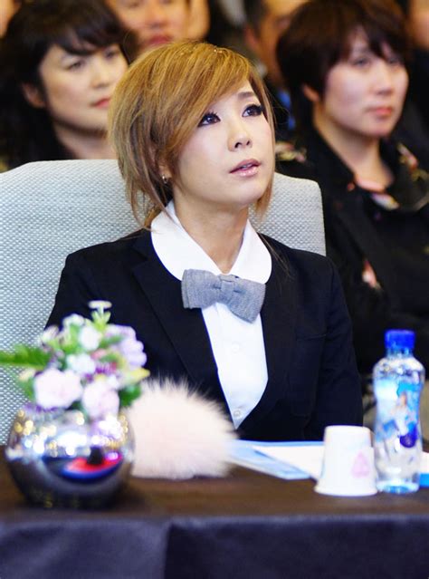 나눔포토 참가자 워킹 바라보는 몸짱 아줌마 정다연 심사위원 나눔뉴스 사랑받는 국민의 신문 기부문화를 선도하는 대표신문