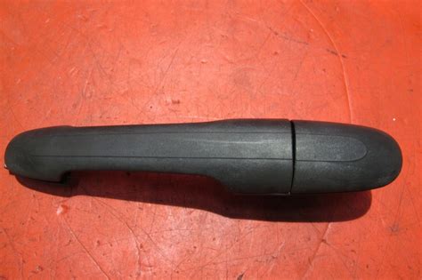 MERCEDES VITO W639 03 KLAMKA ZEWNĘTRZNA DRZWI PRAWA TYŁ TYLNA KLAMKA