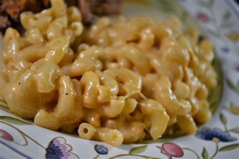 Easy Stove Top Mac N Cheese