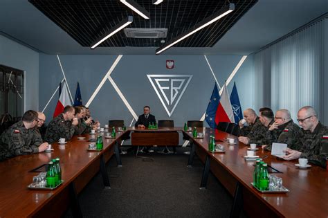 Wizyta przyszłych attaché obrony w Fabryce Broni MILMAG