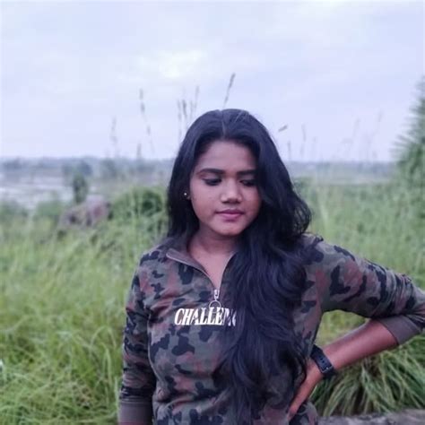 Flamingo Flamingo Threads Say More