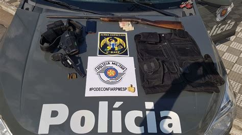 Homem é Preso Por Tráfico De Drogas E Porte Ilegal De Arma Em Jacareí