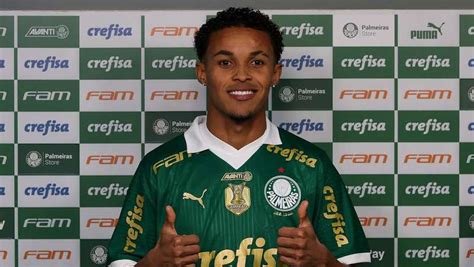 Saiba se Lázaro pode estrear pelo Palmeiras no Paulistão