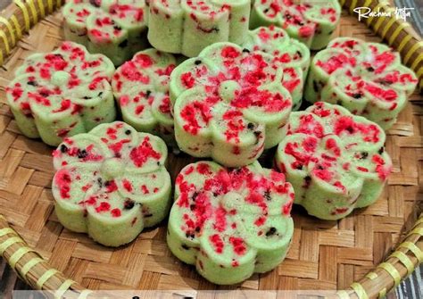 Resep Bolu Kukus Pandan Meses Oleh Rachma Nita Cookpad