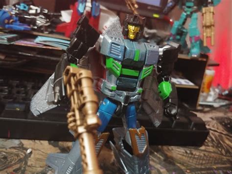 Apex The Skyhunter And The Predators R Transformers