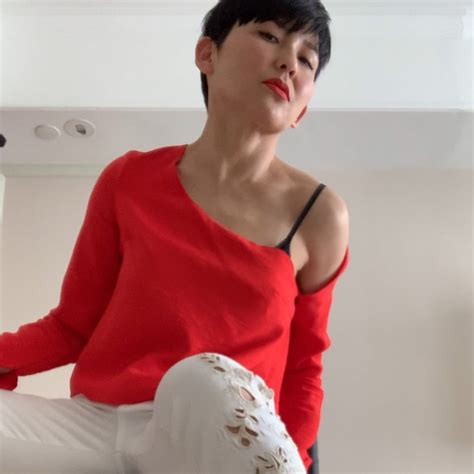 57歲劉美君驚爆患「鬼剃頭」頭頂禿一大片 母親早前證患腦瘤壓力爆煲 星島日報