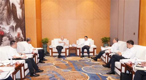 俞培根会见中国一重党委书记、董事长徐鹏 东方电气股份有限公司