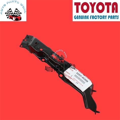 Genuine Oem Toyota Sequoia Tundra Right Front Bumper End Retainer 52537