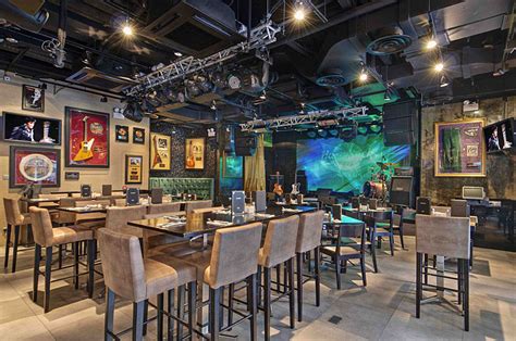 頭條日報 頭條網 週末遊樂guide Hard Rock Caf 進駐中環蘭桂坊 帶領非凡搖滾餐飲娛樂新感受新面貌