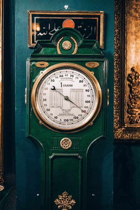 Mercury Vs Aneroid Barometer Key Differences In Measuring Atmospheric Pressure Onestepguide