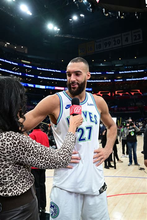 Wolves Pics Wolves Defeat Clippers 021224 Photo Gallery
