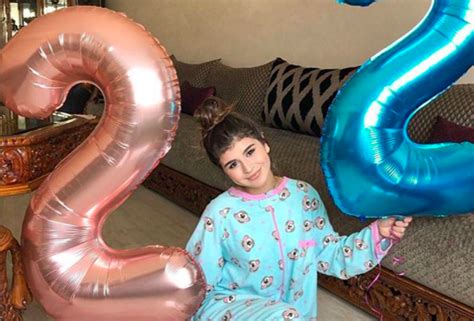 10 Phrases Que Toutes Les Filles Marocaines De 22 Ans En Ont Marre D