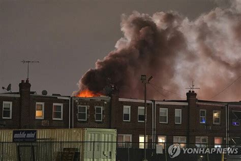 美서 이번엔 6명 탑승 의료수송기 번화가 추락중대 사고