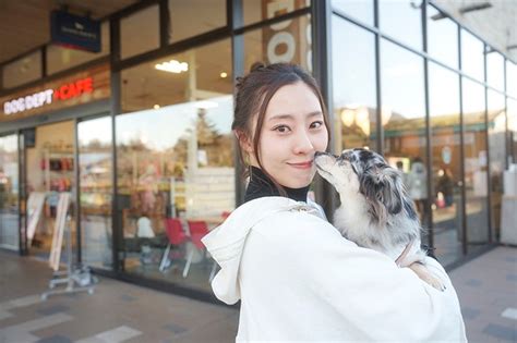 元AKB48NMB48の藤江れいな 20代ラストカレンダーブック大人になった姿を楽しんでよろずニュース