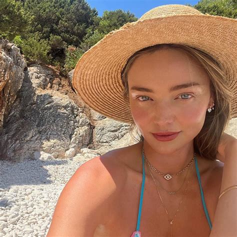 Miranda Kerr S Favorite Beauty And Wellness Products Who What Wear