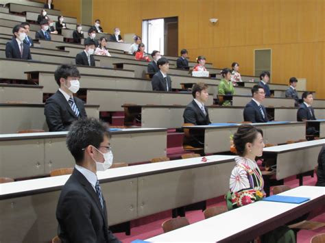 第52回 卒業式・学位記授与式が挙行されました Hakodate University
