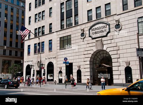 Bergdorf Goodman Van Cleef And Arpels 5th Avenue New York City Manhattan