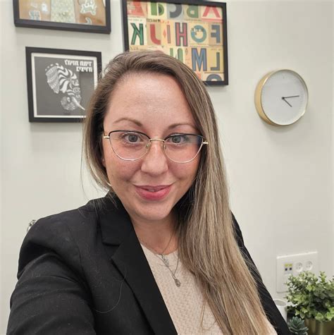 רעות אדר מזרחי מטפלת ומאמנת Nlp Rishon Le Zion
