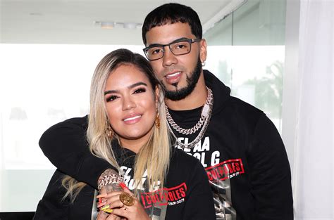 Anuel Regala Hermoso Camionetón A Su Novia Karol G Video Nuevolaredotv