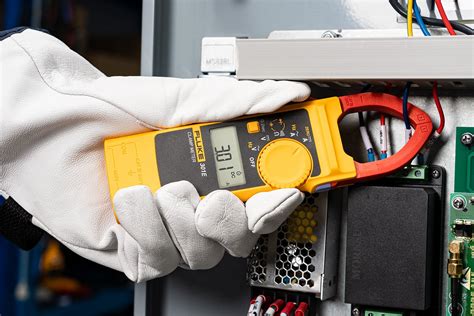 Fluke 301e Series Acdc Clamp Meter Fluke