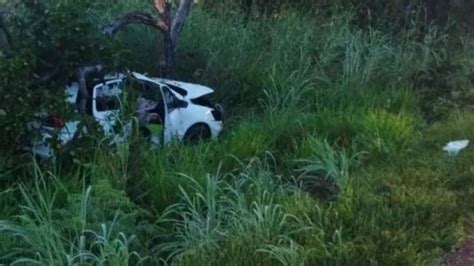 Uma pessoa morre e três ficam feridas em acidente na BR 153 em