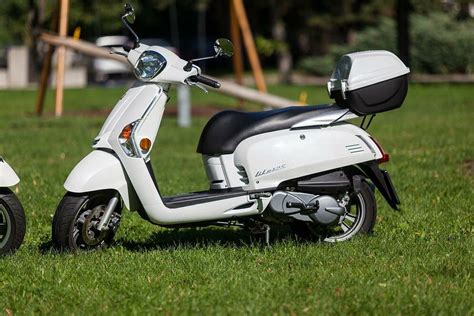 Vergleich Vespa GTS Ie Super Vs Kymco Like