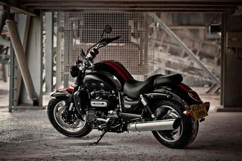 2022 Triumph Rocket 3 Roadster Review