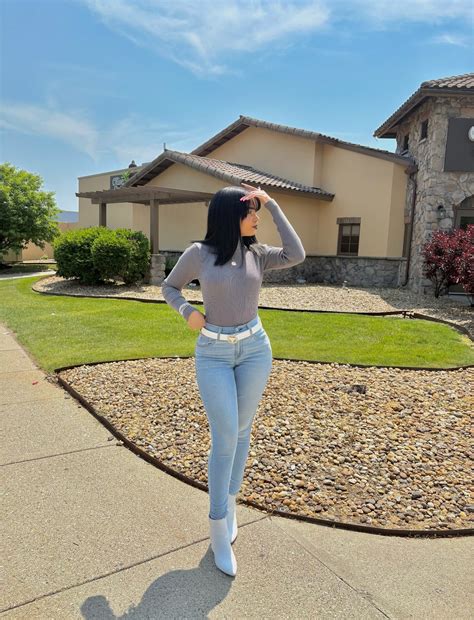 Nicole🤍☁️ Nicoleoficial31 • Instagram Photos And Videos