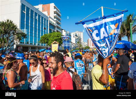 Rio De Janeiro February 2017 Brazilians Crowd Onto The Ipanema