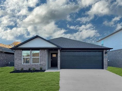 4623 W Barhem Dr Fayetteville Ar 72704 ®