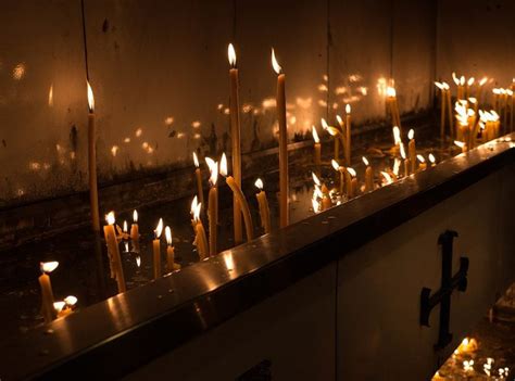 ΠΡΟΣΕΥΧΗ ΙΟΥΔΑ ΘΑΔΔΑΙΟΥ και τίμιος σταυρός θεράπευσαν κοπέλα ΕΚΚΛΗΣΙΑ Online