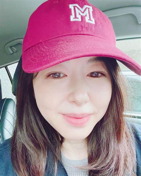 女優の堀内敬子 ほりうちけいこ さんのインスタグラム写真「撮影の準備したり。いちごを沢山食べたり。新鮮なお野菜を食べたり。沢山笑うことと