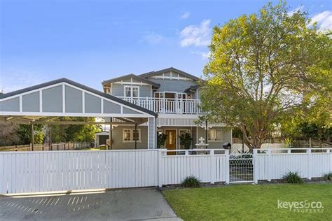 15 Lawson Street Mysterton QLD 4812 Domain