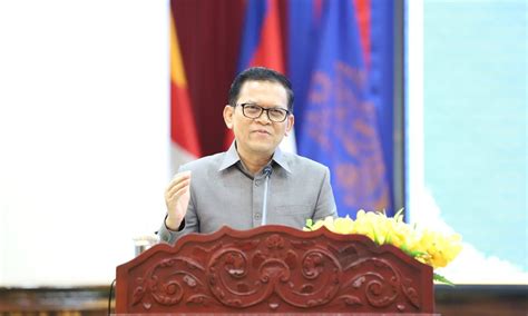 ឯកឧត្តម ប៉ែន បូណា