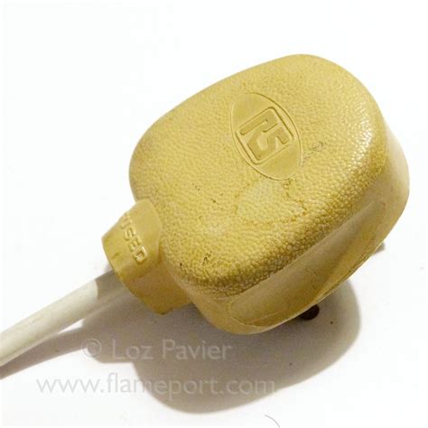 Rs Branded Rubber Duraplug With White Lid