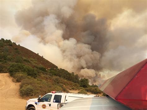 Peligroso Incendio En El Norte De California Obliga A Evacuaciones La