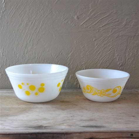 Vintage Federal Glass Mixing Bowl Set Of 2 By Royalhillvintage