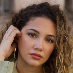 Solange Diaz - Age, Family, Bio | Famous Birthdays
