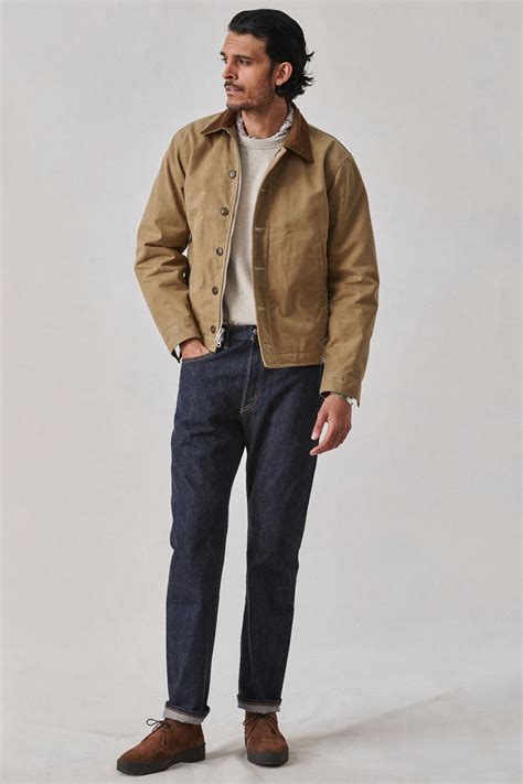 22 Stylish Spring Outfits All Men Will Look Good In 2025