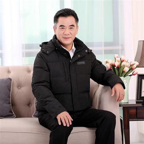 波司登冰飞羽绒服男短款大码男士中老年加厚爸爸装中长小码妈妈装正品折扣店568