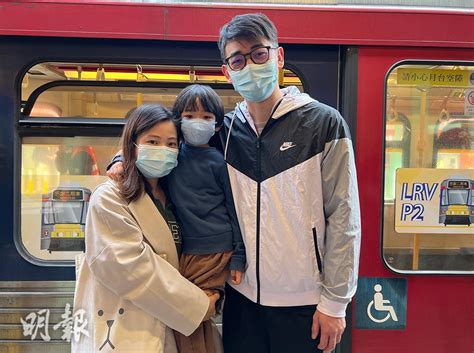 【多圖】日本製第二期輕鐵列車退役 鐵路迷迫爆元朗站送別 1533 20230226 港聞 即時新聞 明報新聞網