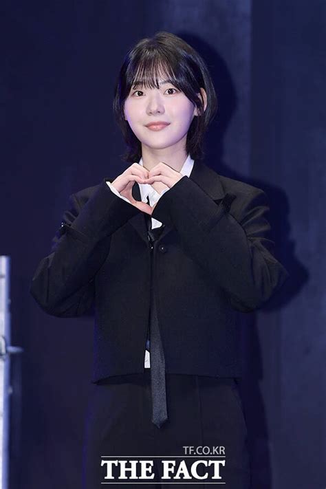 첫 제작발표회 참석한 조윤수 포토