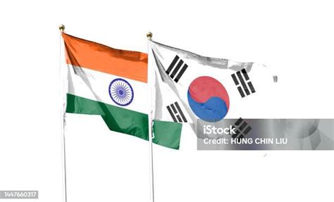 흰색 배경에 격리된 클리핑 경로가 있는 인도와 한국의 국기 흔들리는 깃발을 닫으십시오 상징 텍스트를위한 빈 공간이있는 프레임 0명에 대한 스톡 사진 및 기타 이미지 Istock