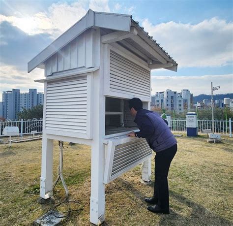 옆동네 폭설 와도 이 곳에 안오면 첫 눈이 아니라고