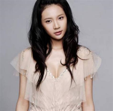 頂替孫儷一炮走紅，嫁入豪門被家暴騙光錢，27歲去世兒子成孤兒 每日頭條