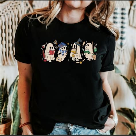 Reading Ghosts Graphic Tee Halloween Trend T Shirt