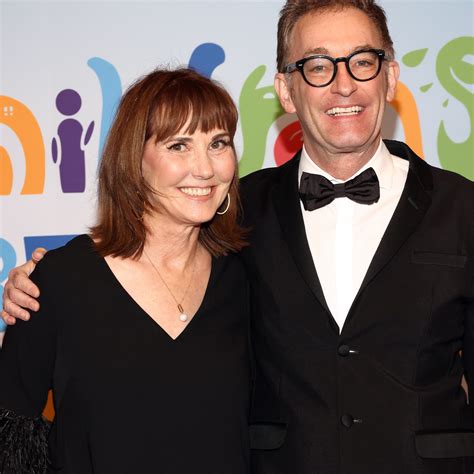 Spongebob Voice Actors Wife Wants Everyone To Know