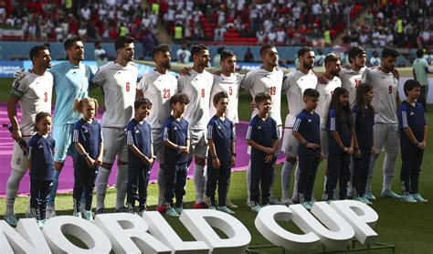 Telex Megkínozzák bebörtönzik az iráni futballisták családtagjait ha
