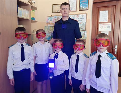 Старшие следователи криминалисты управления криминалистики Алексей